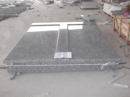 Customized Natural Stone Granite Monument Tombstone
