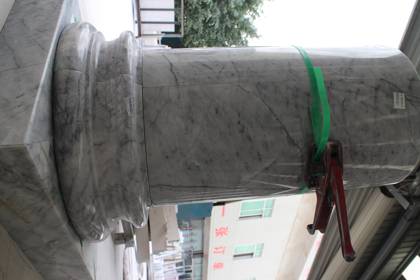 Customized High-end Villa Interior Decoration Carrara White Marble Columns
